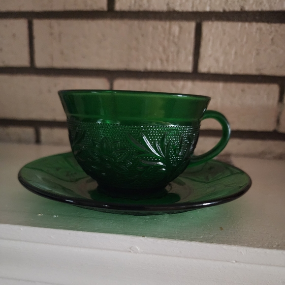 Anchor Hocking | Dining | Ah Green Sandwich Pattern Glass Cup And ...